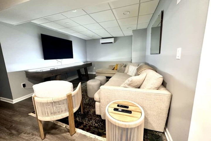 Best Location! Cozy And Chic Retreat 5 Min To Beach And Close To Town, Peaceful! - Riverhead, NY