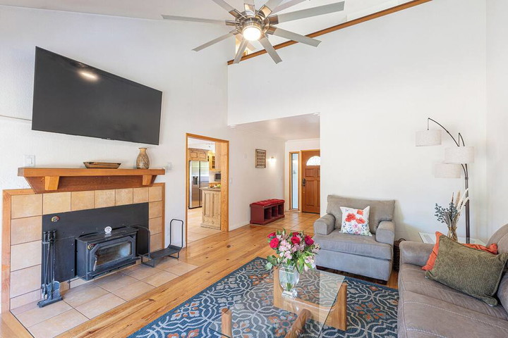 New Listing! Water & Vine In Sebastopol - Santa Rosa, CA