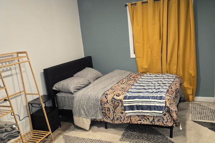 Beautiful 1 Bedroom 2 Beds Apartment. - イエローナイフ