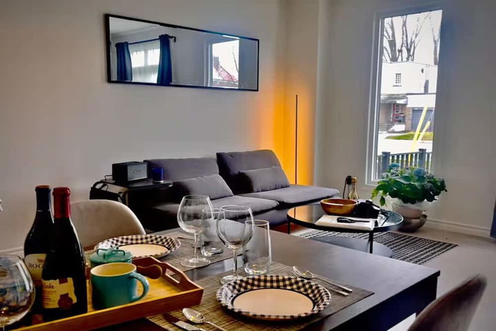 Bentley Commons Luxury 4 Bedroom Townhome In The Fallsview Tourist District - Niagara Falls