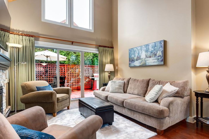 Fully-equipped Near Rathtrevor Beach! - Vancouver Island