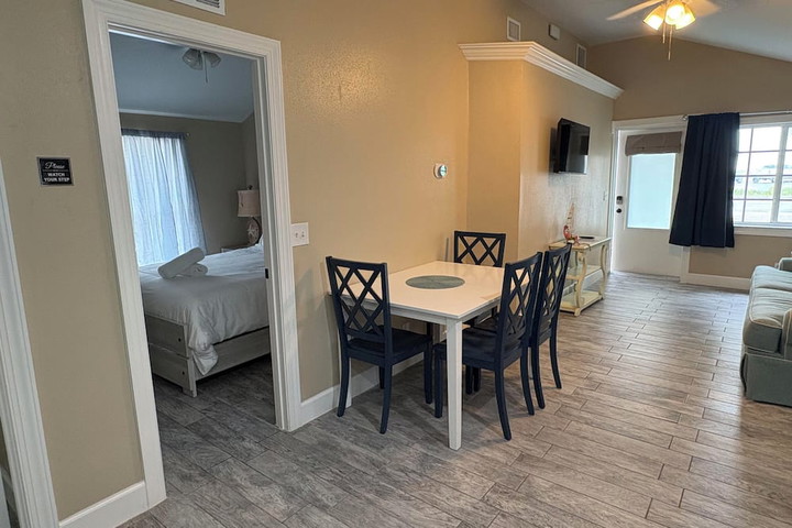 Ocean View 2 Bedroom Cottage | Unit 6 - Treasure Island, FL