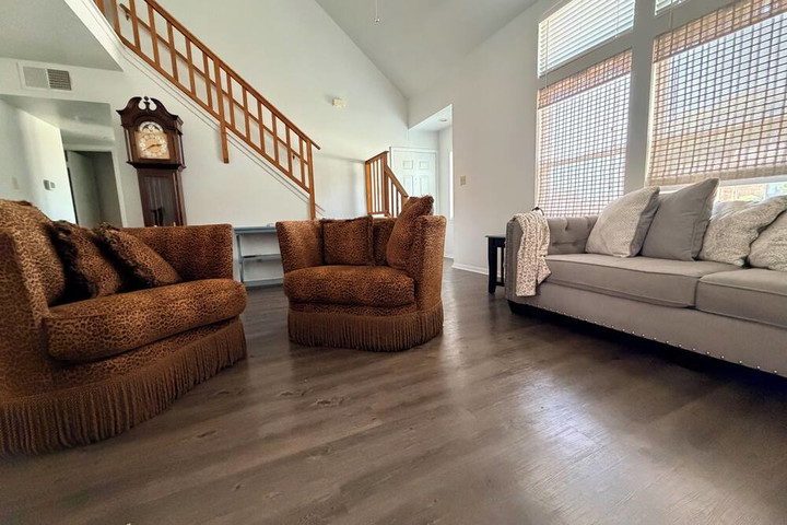 Entire Home @ Allen Tx: Beautiful & Comfortable 5br With Pool Sleeps 12 - Allen, TX