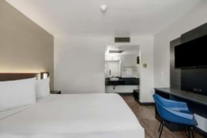 Cozy Queen Ada Room|pool|free Wifi - Lompoc, CA