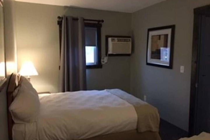 Suite 303 - 1br Kitchenette, First Floor - Rapid City, SD