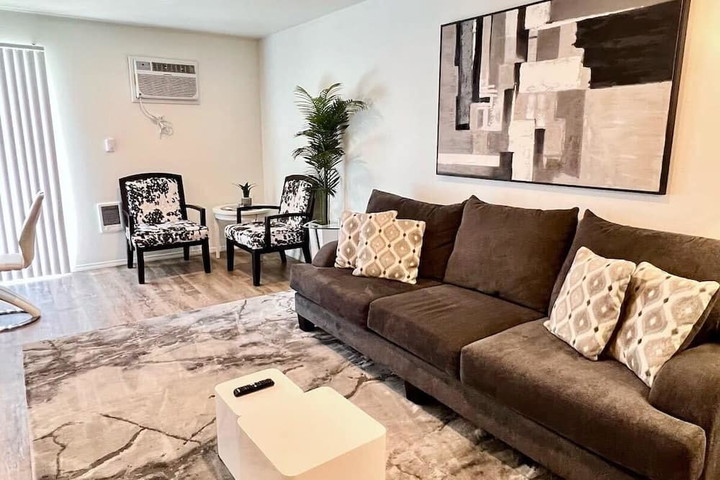 Modern & Stylish, King Bed, Wifi - Spokane, WA