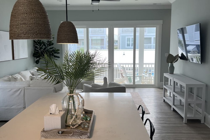 New Home In 2023 W/ Elevator! Perfect Family Getaway In Emerald Isle, Sleeps 11! - Swansboro, NC