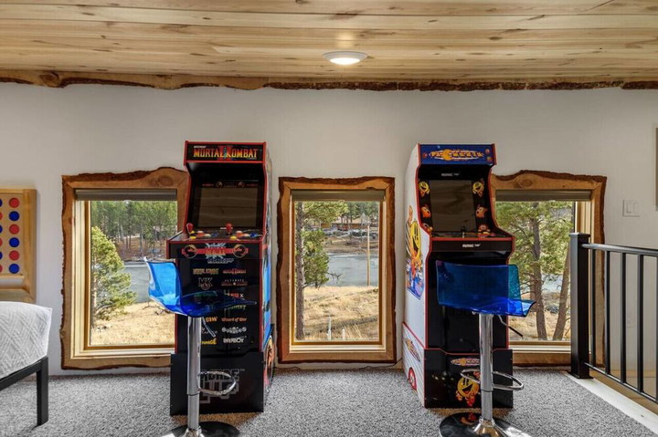 Hottub Haven: Sauna + Firepit + Enjoy Wildlife - Mount Rushmore National Memorial