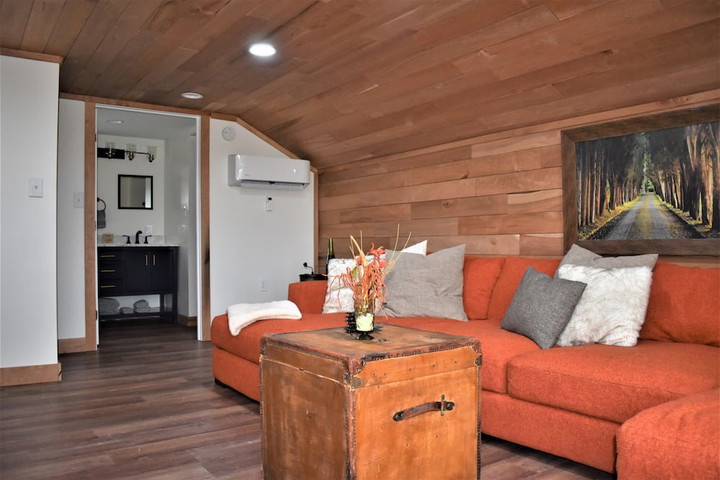 Country Farm House-fully Renovated-sleeps 10 - Edinboro, PA