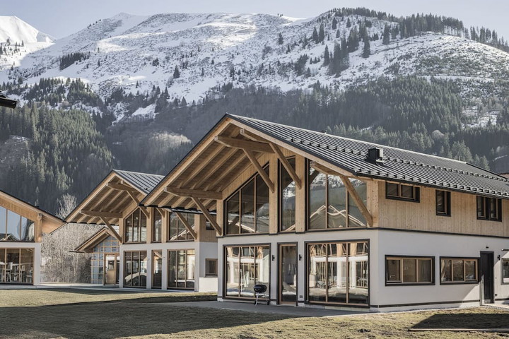 Your Elegant Holiday Home In Bichlbach - Reutte
