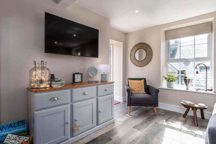 Stylish & Charming Cottage - Central Aberdovey - Borth