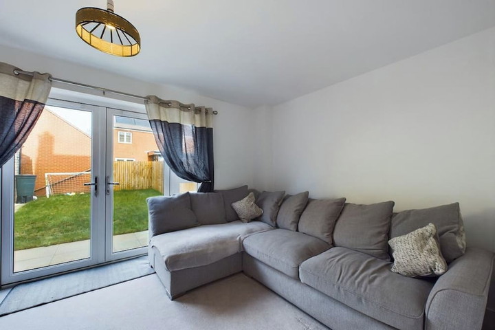Westbury Getaway - Large 3 Bedroom House - Warminster