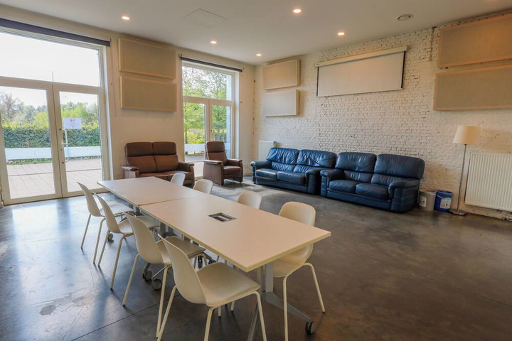 Schotte Youth Hostel, A 55-bed Facility In The Green Heart Of Aalst - Région Flamande