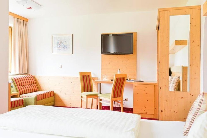 Double Room, Shower, Wc, Mountain Side - Hotel Sportalm Hintermoos - Hochkönig