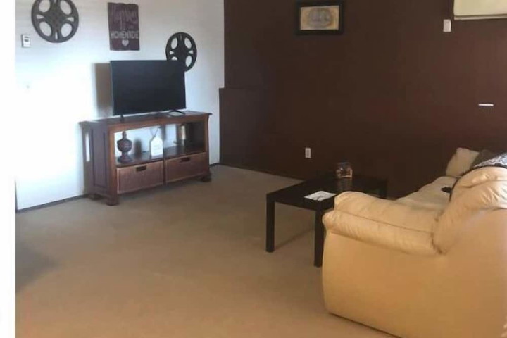 Hchideaway-quiet, Cottagelike!  Pet Friendly!  Queen Bed! - Aberdeen, SD