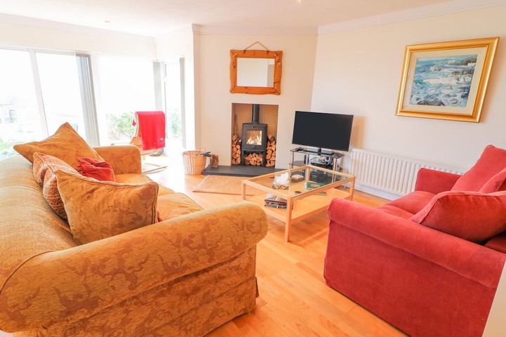 Strandview, Pet Friendly, Country Holiday Cottage In Castlerock - Portstewart