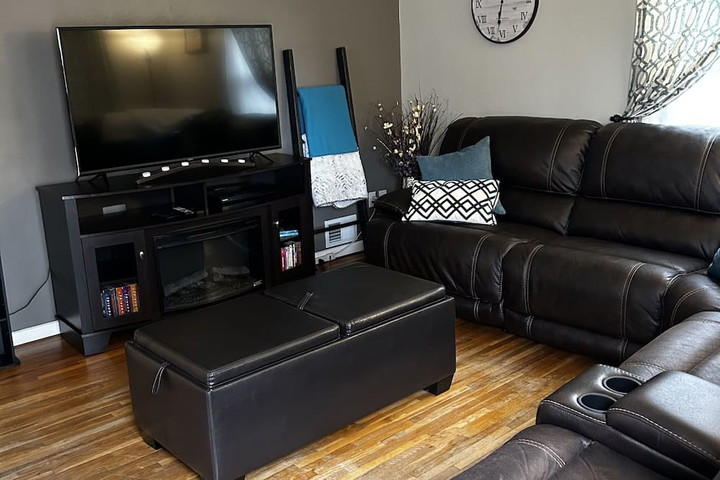 Cozy/modern Home Close To Pool/park, Quick Uber To Downtown Or The Univeristy - North Dakota