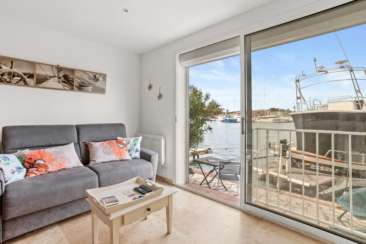 Very Pleasant Ground-floor Apartment Near The Beach - Gassin