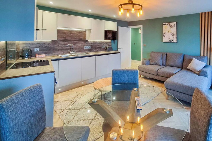 2 Bedroom Accommodation In Aberystwyth - Aberystwyth