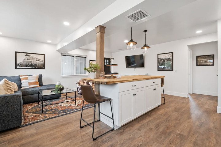 Rodeo Style | Mins To Trails + Wine Tasting | Buckaroo Flat At The 8 Mile - San Luis Obispo, CA