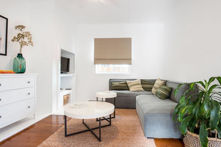 Fishery Road Cottage - Newly Renovated - Pet Friendly - 2 Mins Walk To Beach - Jervis Bay