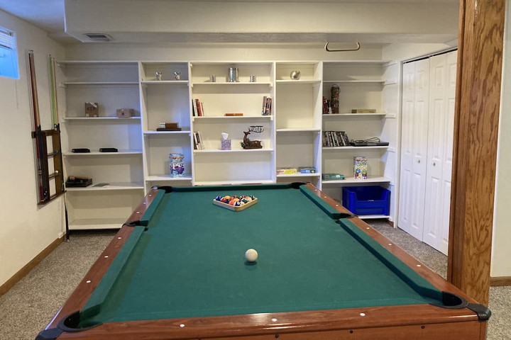 Large Home Near Lake- Pool Table Game Room - Lyons, CO