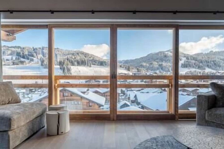 Outstanding 5 Bedroom Luxury Chalet, Close To Village Centre, Hot Tub And Sauna - Les Gets