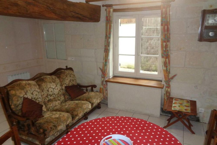 Maison Tourangelle Restaurée, 3 Chambres, Jardin Clos, Village Viticole, Proche Loisirs Et éQuipements Bébé - Touraine