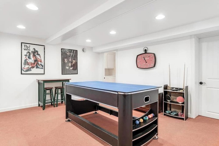Dog-friendly Lake Escape With Sunroom, High-speed Wifi, Water Views & Central Ac - Castleton, VT