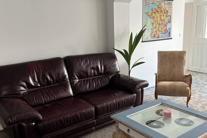Clécy Center, 10 Min Walk From The Banks Of The Orne .4 To 10 People Adjustable Rates - Clécy