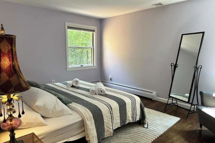 Nature's Nest - Indoor/outdoor Forest Retreat; Fire Pit; Fireplace; Onsite Brook - Litchfield, CT