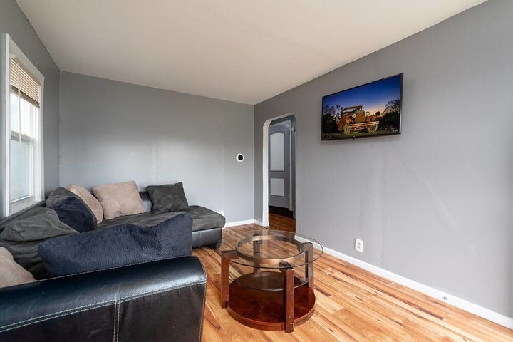 Super Cute And Great Home  Approx 15mins To Downtown Detroit Sleeps 14 Guests - 紹斯菲爾德