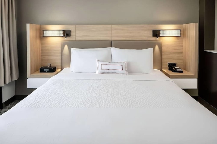 Pet-friendly, Spacious Unit With Breakfast, Best Location In Nashville! - Nashville, TN