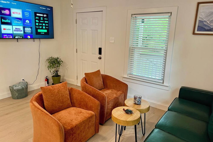 Lakepoint Landing 2b-2b 3tvs Close To Highway I-75 1 King Size Bed - Cartersville, GA
