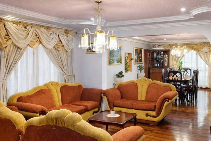 Apartamento Amplio Y Elegante Batan Shopping Zona Comercial - Cuenca
