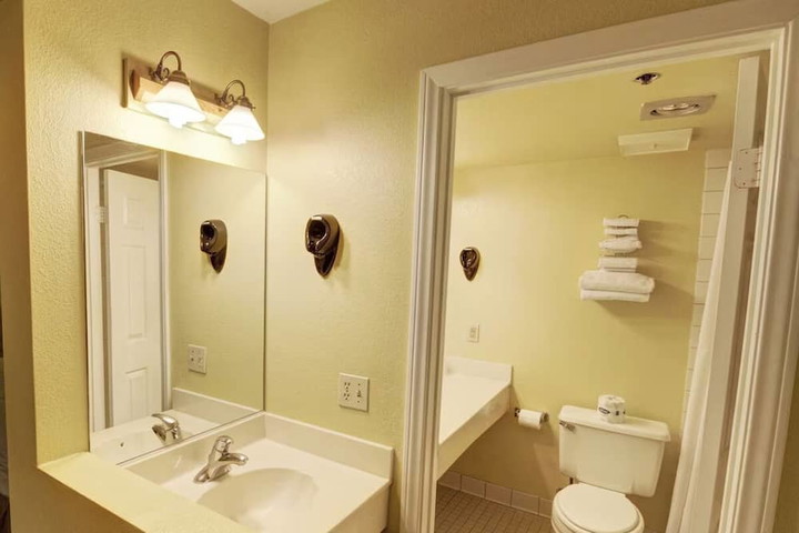 The Retreat On Charleston Peak, King Suite   Free Parking & Outdoor Fun - Death Valley National Park