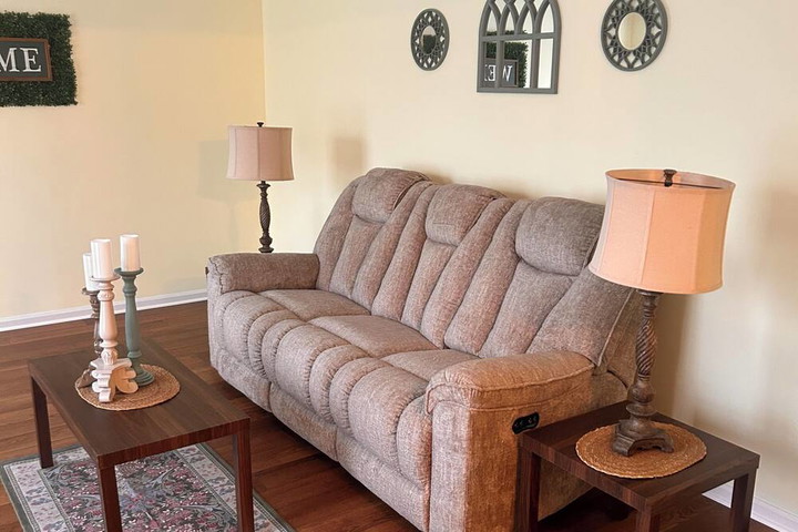 Dothan Hideaway, 3 Bedroom Condo In Wonderful Located In The Garden District - Dothan, AL