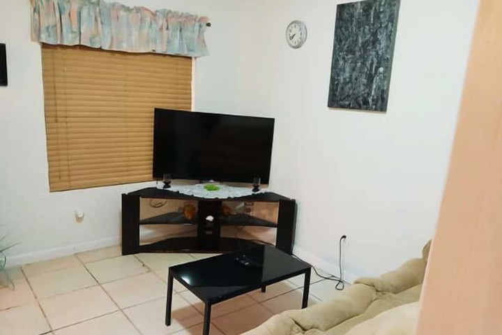 Gpl 3318 Handy Ct 2 Bed 1 Bath - Fort Myers, FL