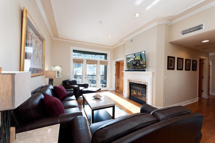 Condo Located In The Heart Of Downtown - Walk To Main Street & Train - Durango