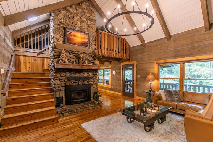 Blackberry Creek Cabin - Updated Creekside Haven With Fire Pit And Swimming Holes - Blowing Rock, NC