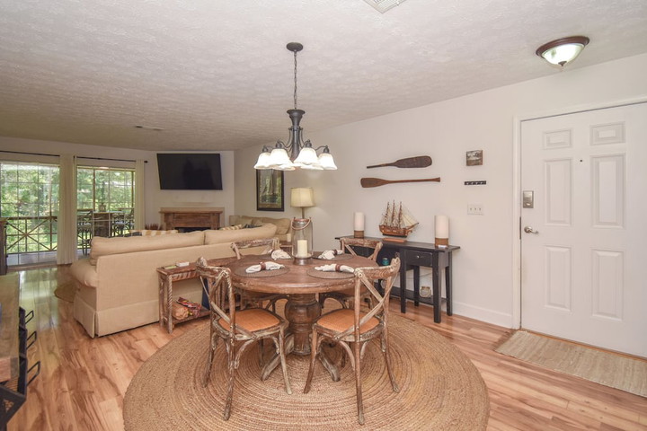 The Ringer's Roost, The Ringer Roost- Near Lake Martin- Golf Condo - Dadeville, AL