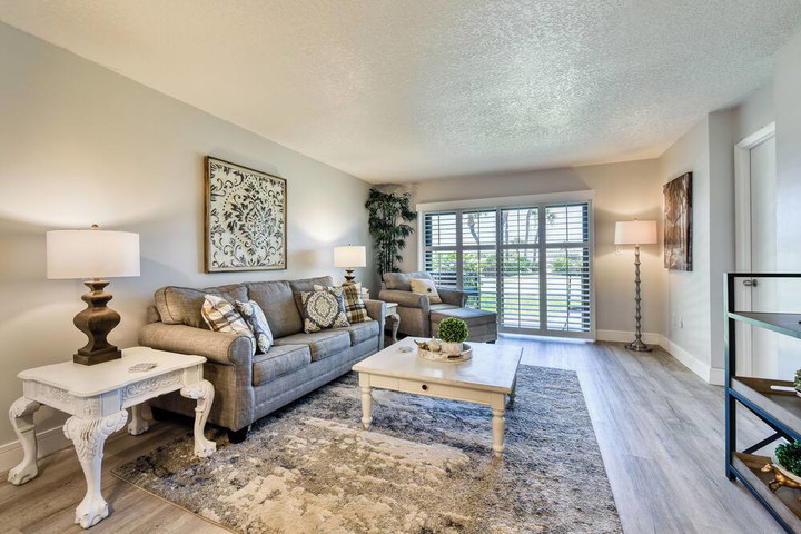 Ground Floor Oceanfront Heated Pool And Putting Green! - Cape Canaveral, FL