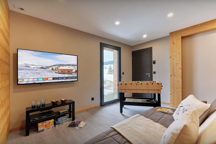 Chalet Ndb - Séjour Skis Aux Pieds En Famille Pour 12 - Ovo Network - La Giettaz