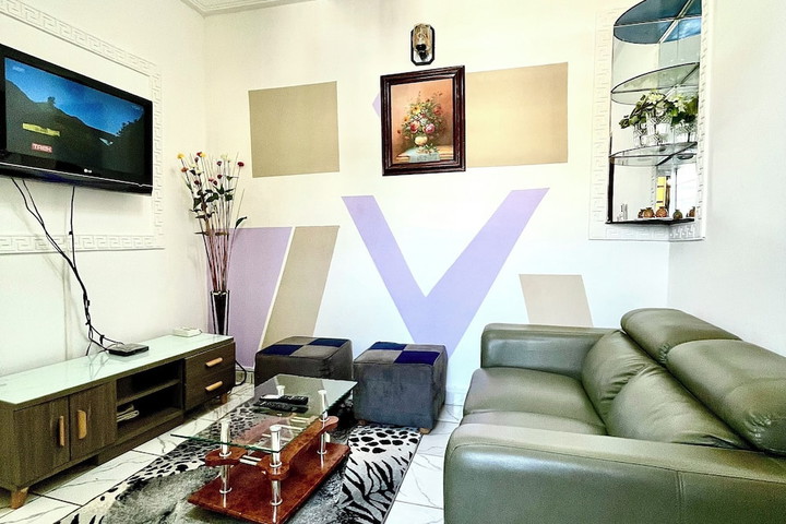 Studio B4 Fustel City, Bonamoussadi Santa Lucia, Wifi, Canal, Well, Janitor - Douala