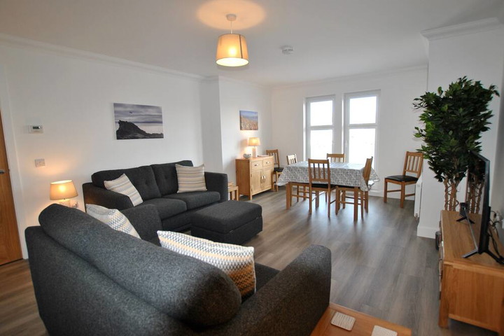 Maeyar-contemporary Apartment In Coastal Village - Crail