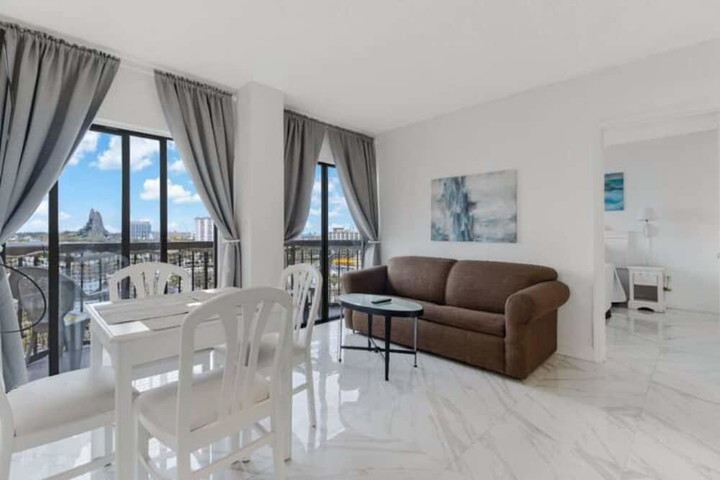 In The Middle Of The Fun Close To Universal International Drive 2 Bedroom Suite - Orlando, FL