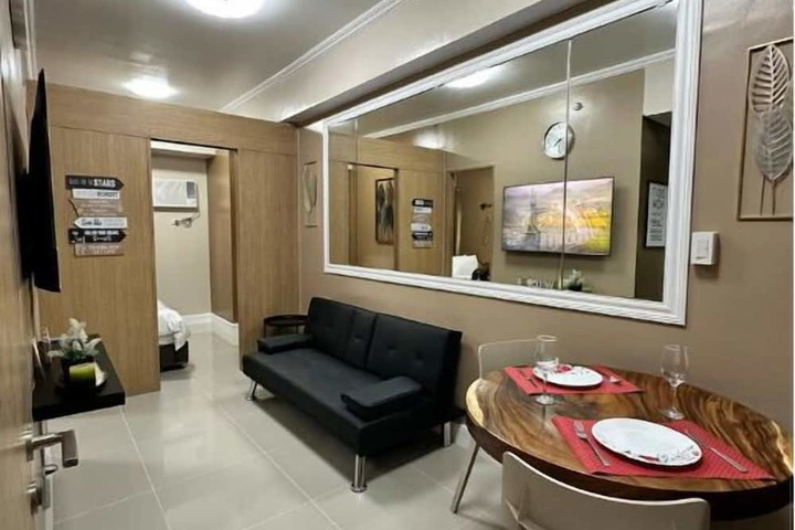 2 Br Fully Furnished Condo In Parañaque With Pool And Parking - Bloom Unit 1135 - Muntinlupa