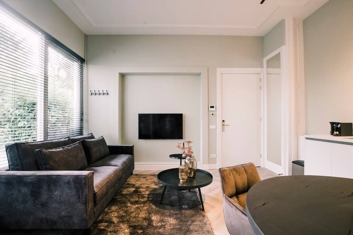Luxe Ruimte Voor 4 Personen Met Snelle Wifi, 40m² Visgraatvloer, En Een Ensuite Regendouche. - Oisterwijk