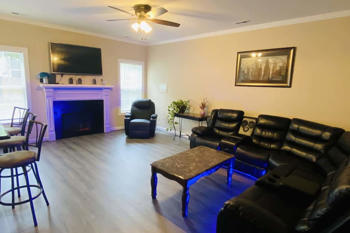 Fully Renovated And Modernized Home In Chesapeake - Chesapeake, VA