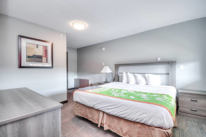 214 - 1br With King Bed And Kitchen, On 2nd Floor - Rapid City, SD